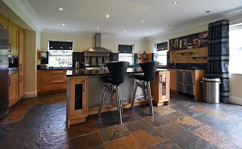 Massams Lane, Formby – Berkeley Shaw | Estate agents based in Liverpool